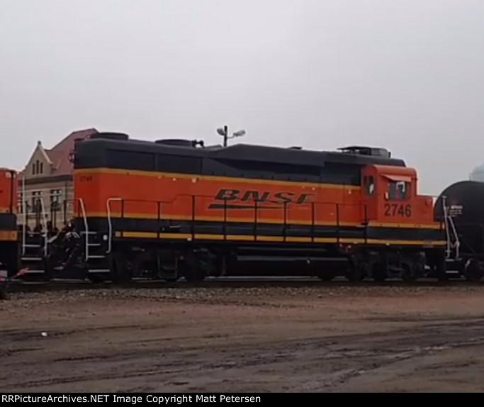 BNSF 2746
